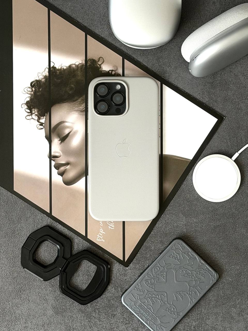 Чехол кожаный для iPhone 16 Pro Max / Leather Case MagSafe / NFC + Линза Camera Control / Light Gray