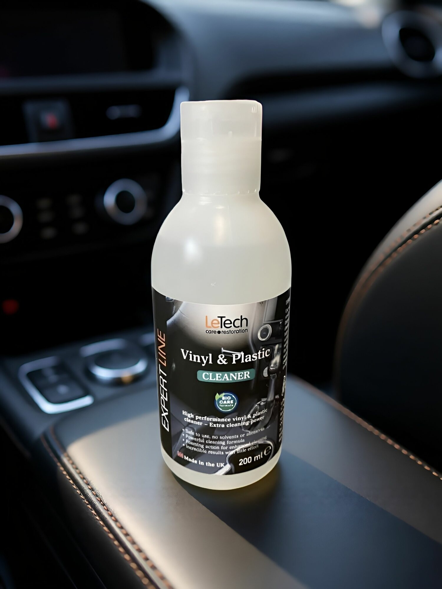 Средство для чистки пластика и винила Vinyl & Plastic Cleaner 200 мл