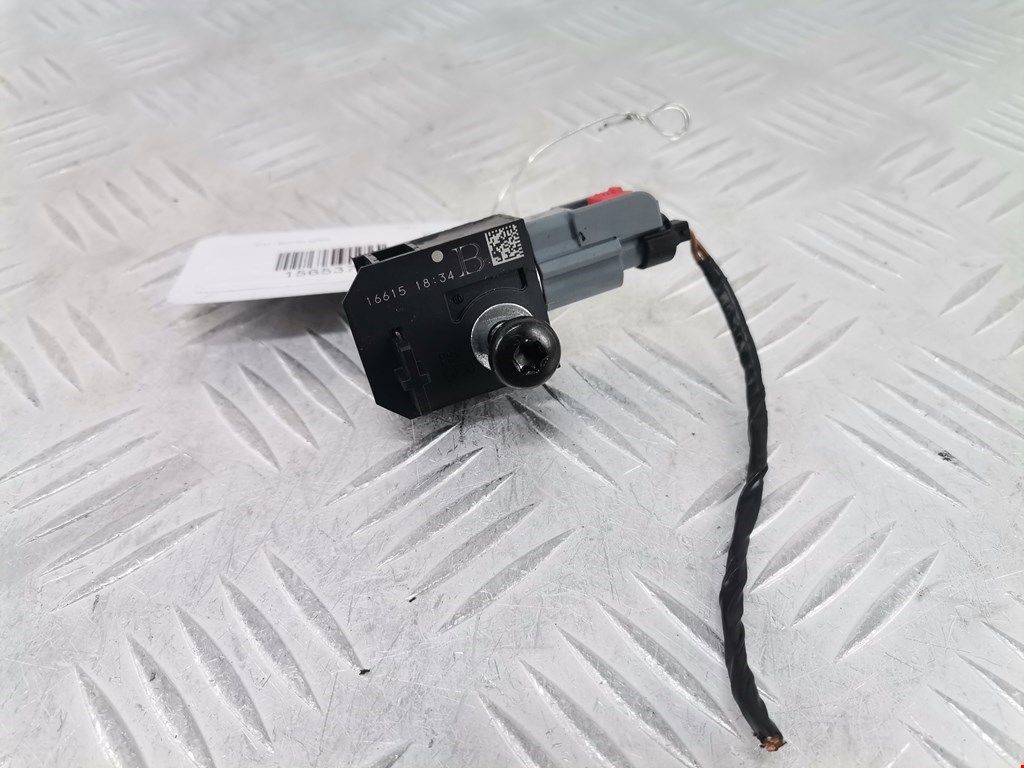 Датчик удара / 1565371 13504470 13504470 для Opel Zafira C (с пробегом)