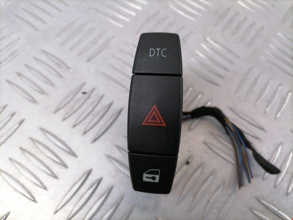 Кнопка аварийной сигнализации / 1781059 6945603 61319196712 для BMW 1-Series (E81/E82/E87/E88) (с пробегом)