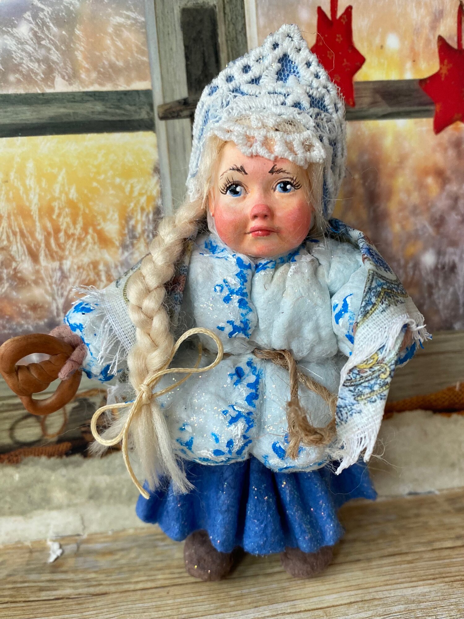 Ватная игрушка на елку Русская красавица