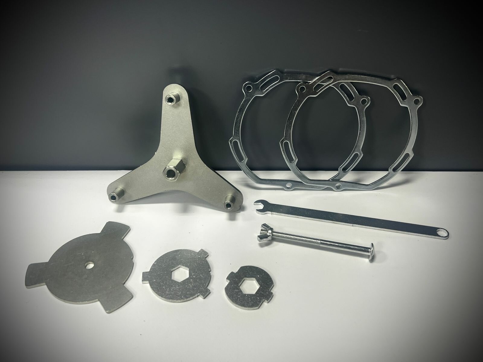 Набор для установки линз в Рефлектор. Юстировочная плита / ремонт фары