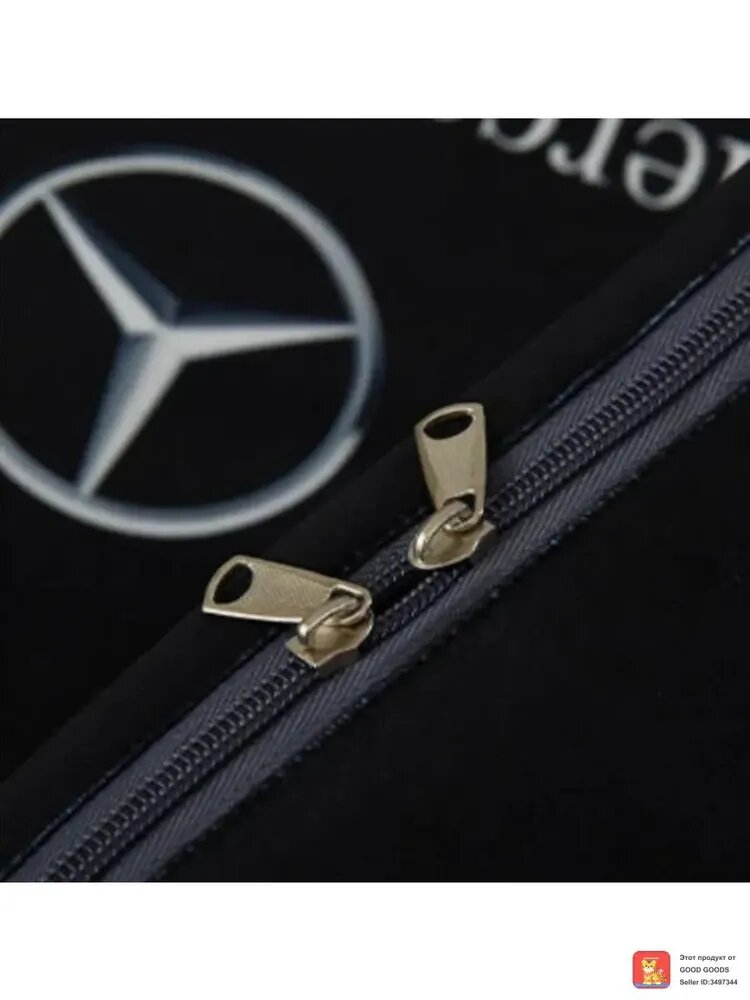 Автомобильный трансформер Mazda: подушка-плед 2в1, велюр, черный цвет, размер 30х40/100х150 см — фото 1
