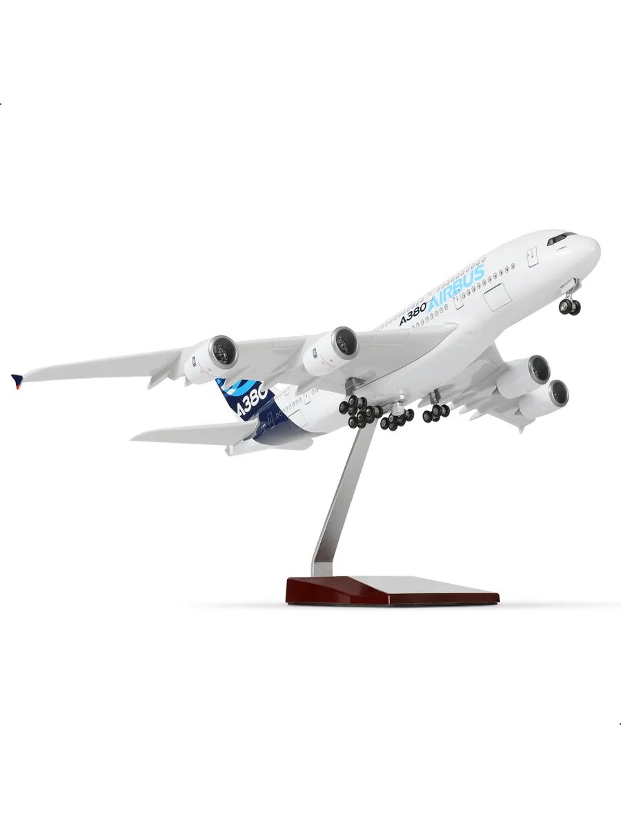 Airbus A380 1/200 смола+металл с подставкой