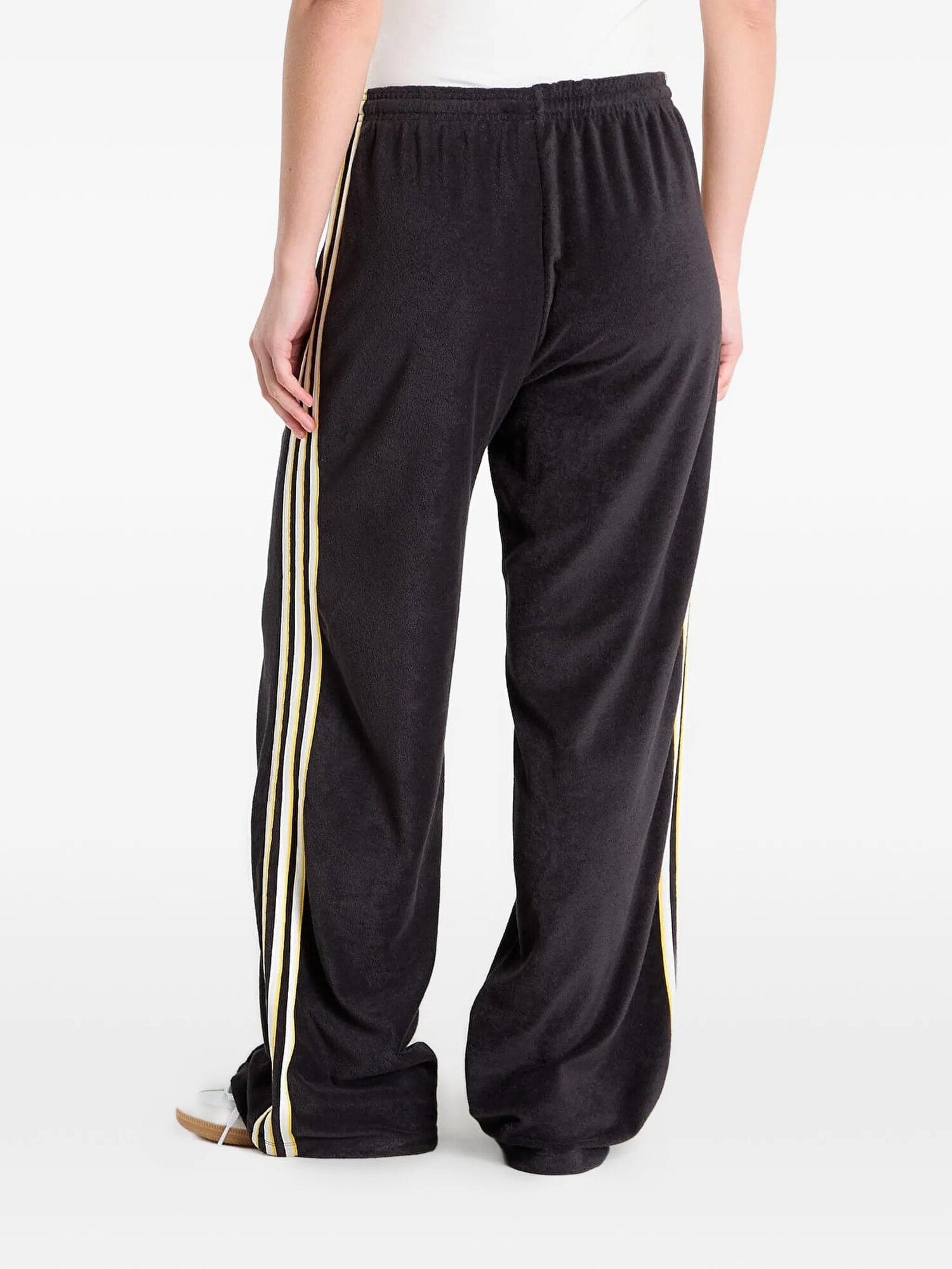 Брюки adidas TT track pants, размер 4 UK, черный — фото 1