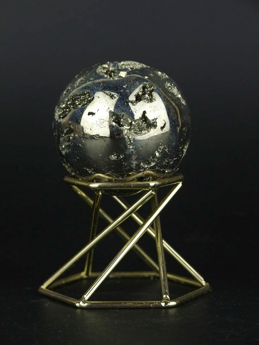 Шар из пирита 48 мм на подставке из Перу