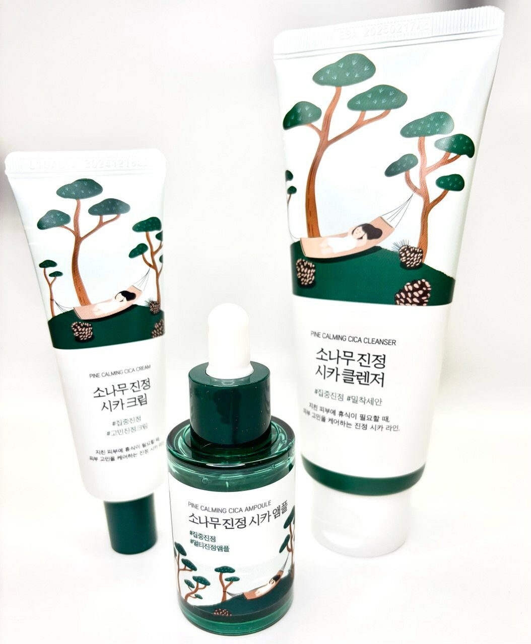 Набор уходовой косметики ROUND LAB "Уход & Увлажнение" экстрактом сосны и центеллы, 3 продукта, для всех типов кожи