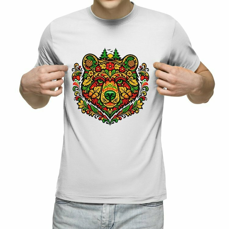 Мужская футболка «Хохлома: Медведь дух леса в русском узоре» (белый, L)