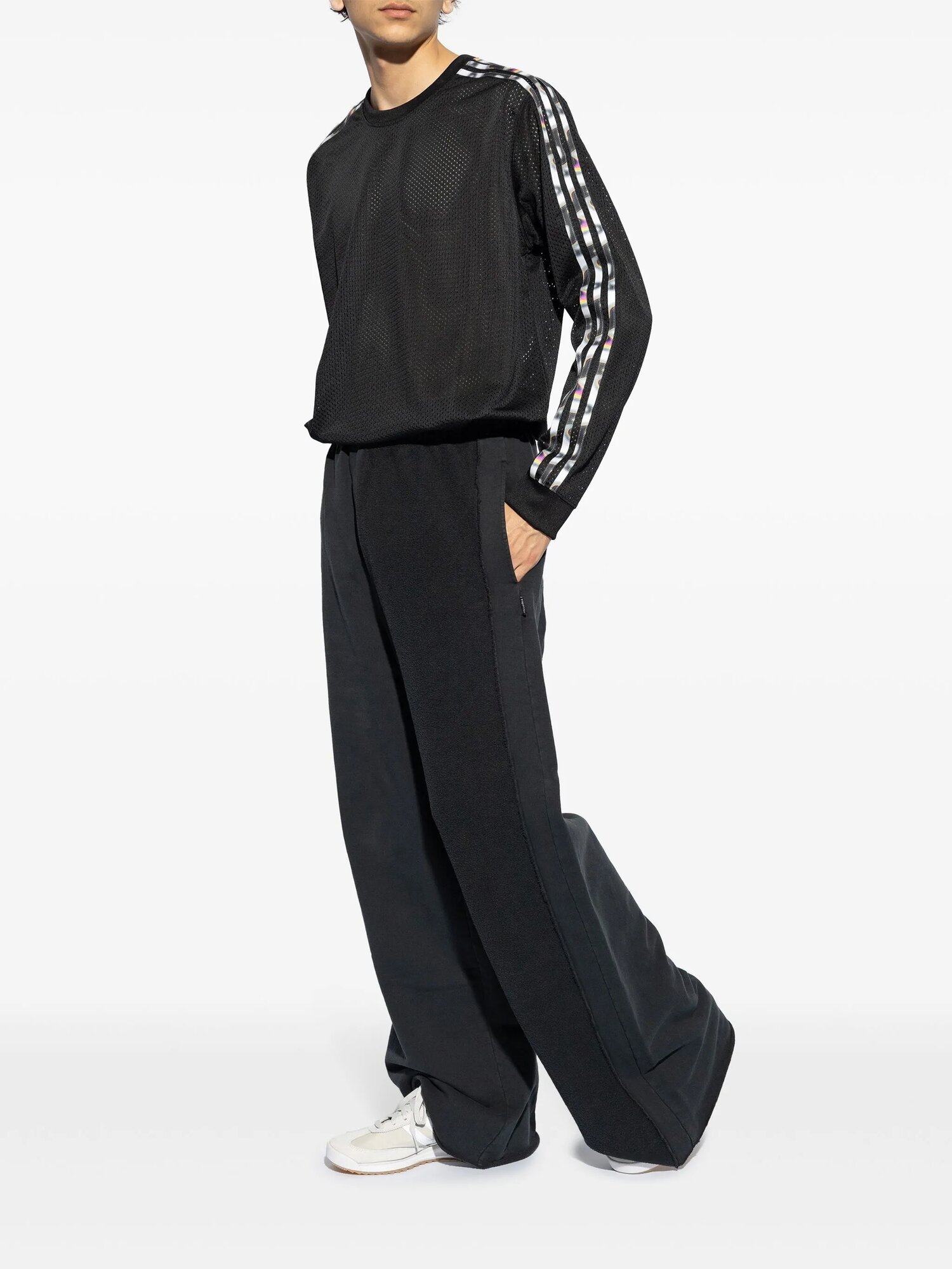 Футболка adidas, размер XS, черный — фото 1