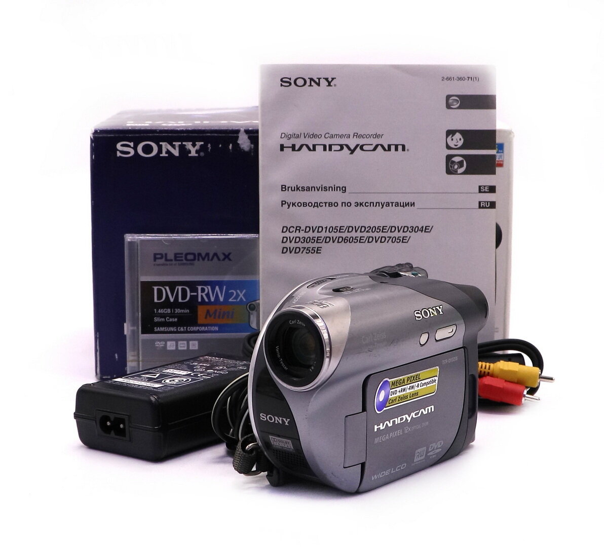 Видеокамера Sony DCR-DVD205E Handycam в упаковке