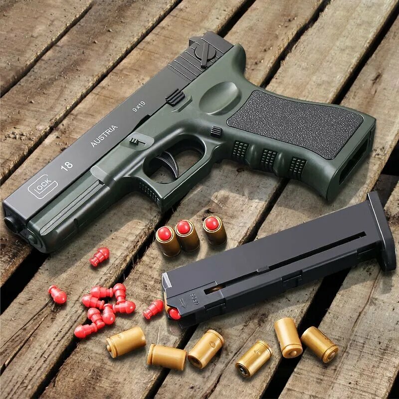 Имитационный игрушечный пистолет Глок с автоматическим затвором, стрельбой очередями и выбрасыванием гильз (в комплекте с фонариком, инфракрасным лазерным целеуказателем и кобурой)