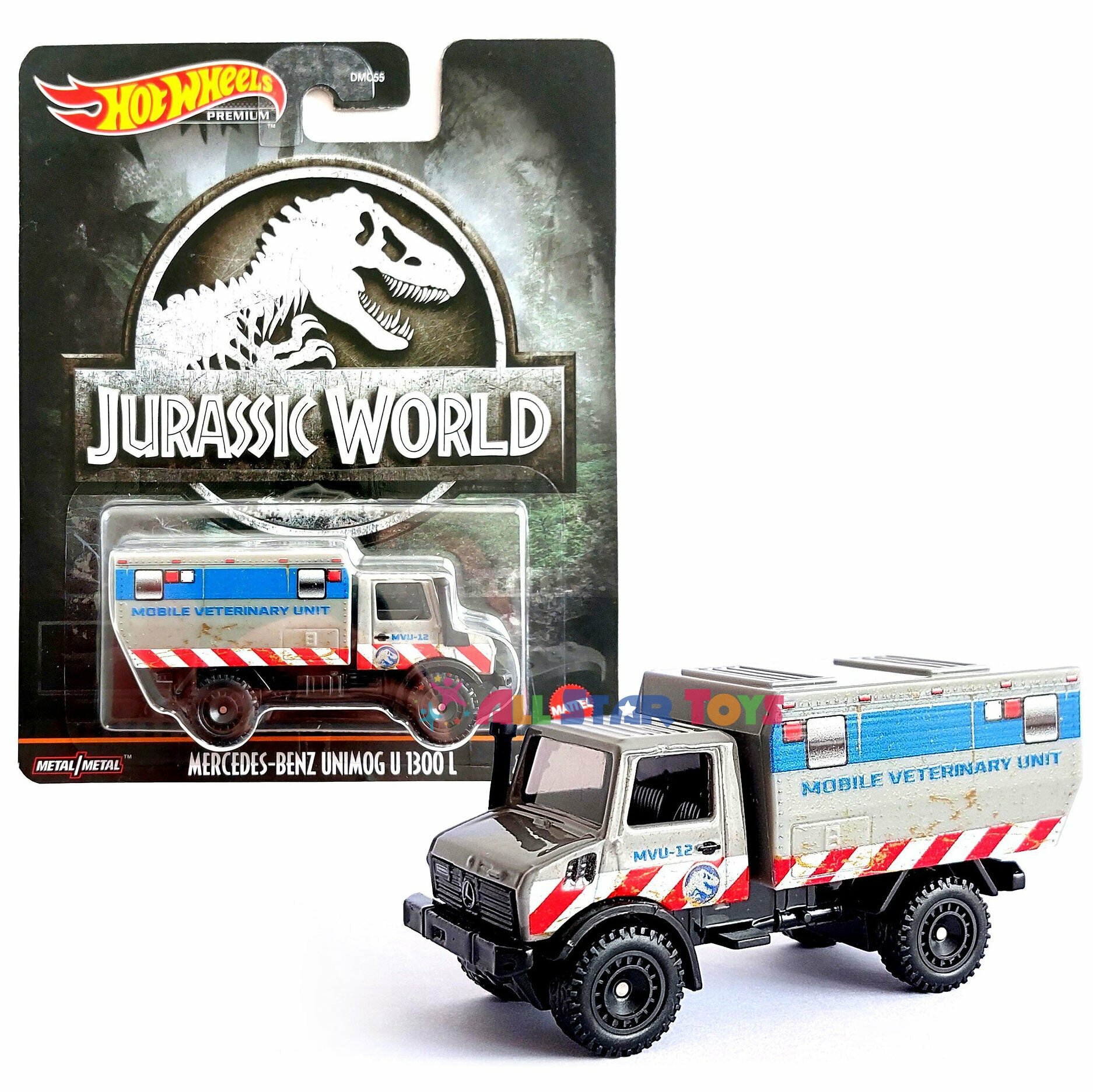 Машинка металлическая игрушка HCP08 Hot Wheels Premium Jurassic World Mercedes-Benz Unimog