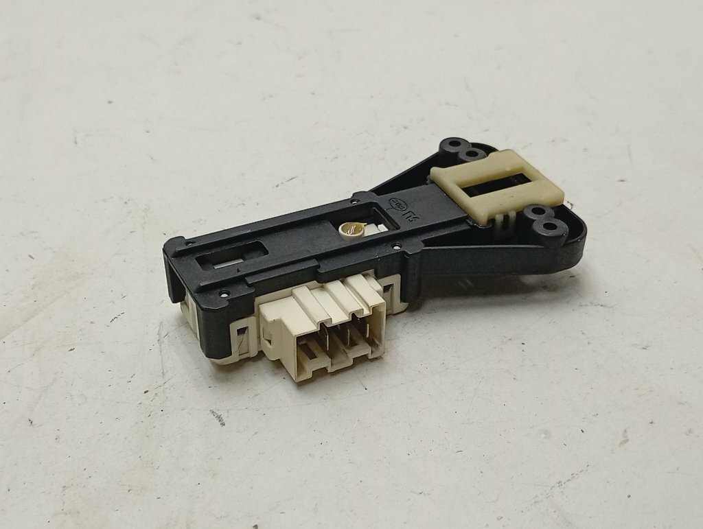 WF0500NZW кт52 Устройство блокировки люка для стиральной машины Samsung DC64-01538A б/у