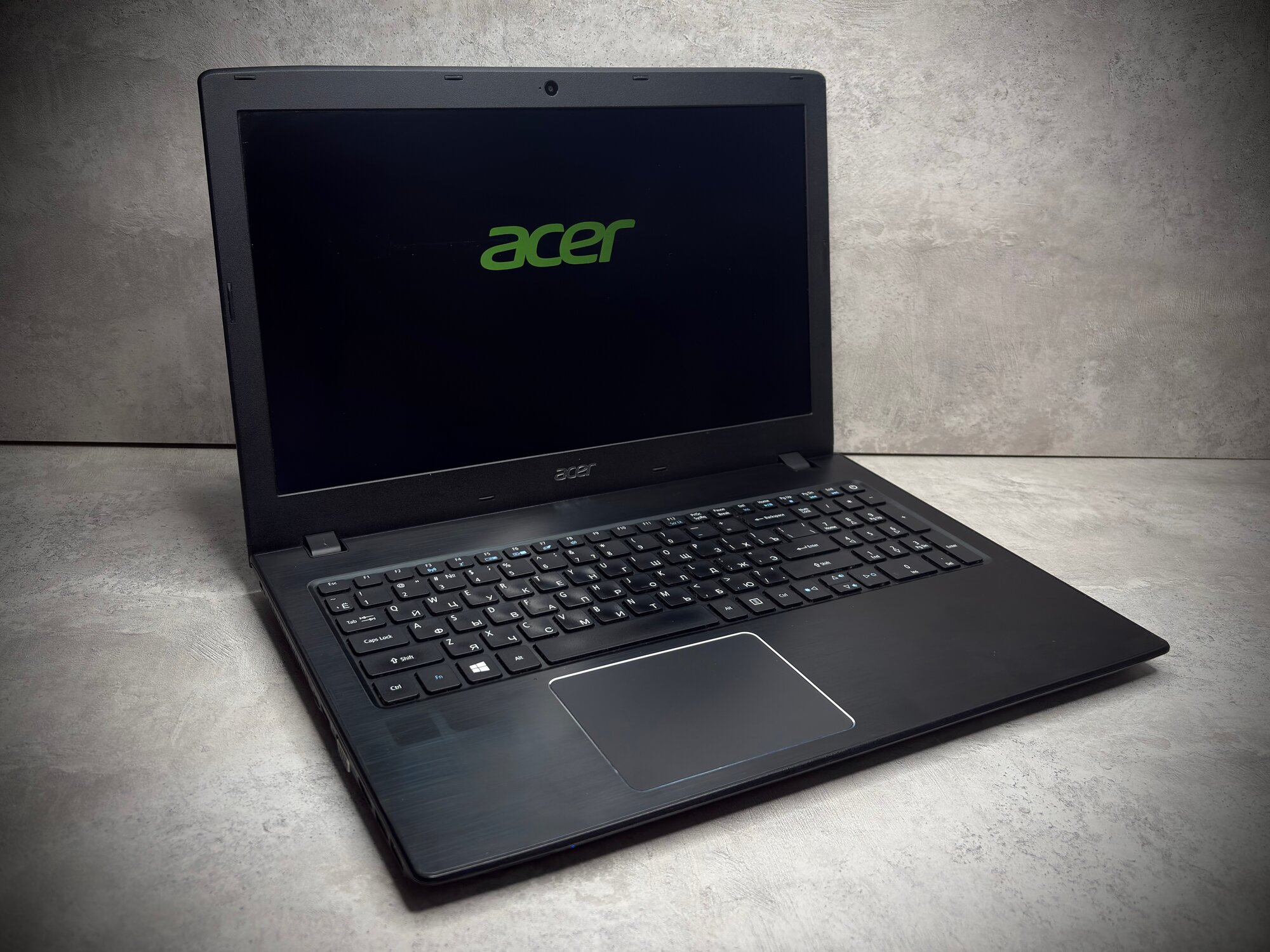 Ноутбук 15.6 Acer TMP259-MG-52K7 Core i5 / 940MX / SSD 8GB DDR4