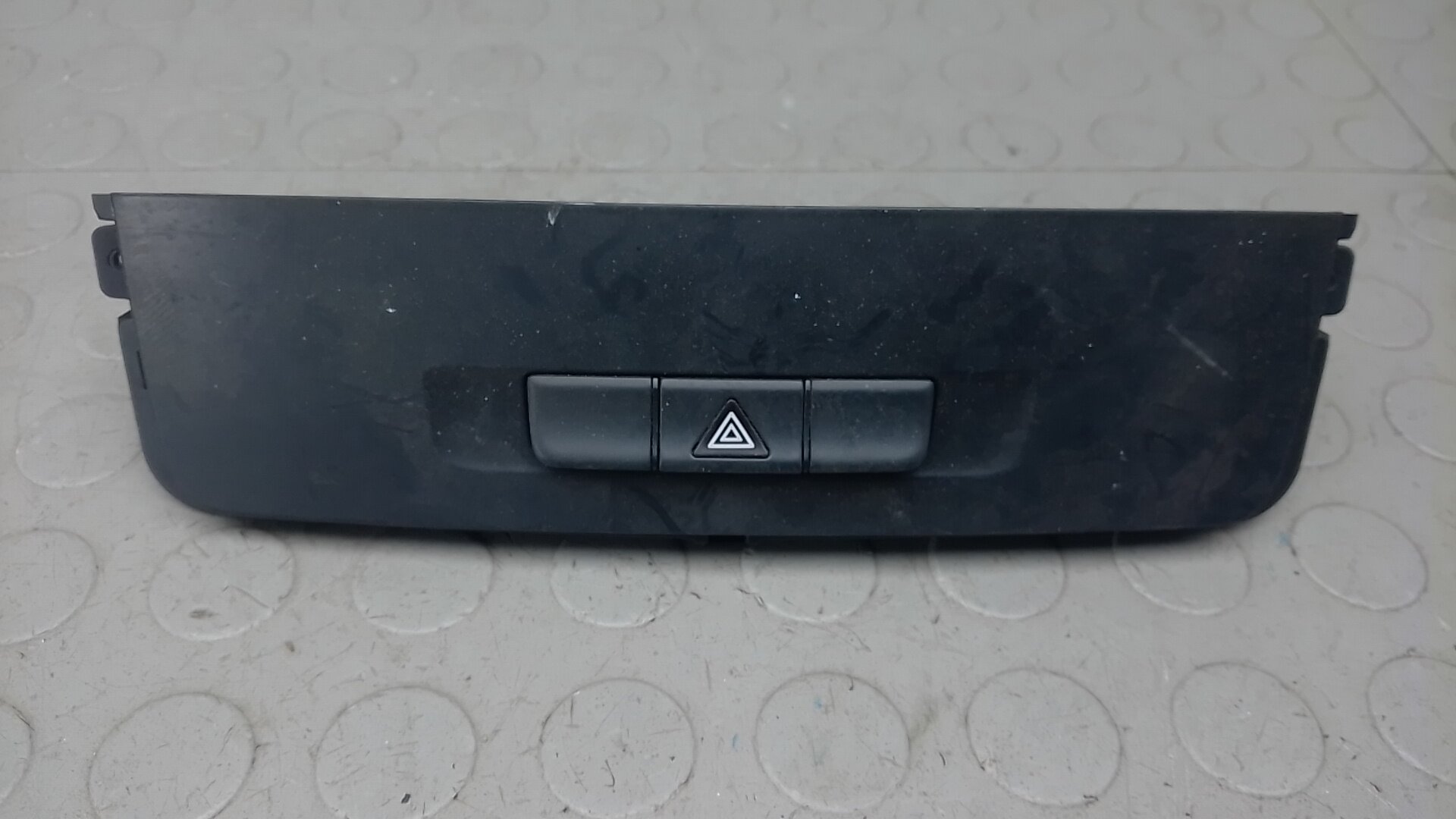 Кнопка аварийки MERCEDES BENZ VITO W447, Номер A4479050051