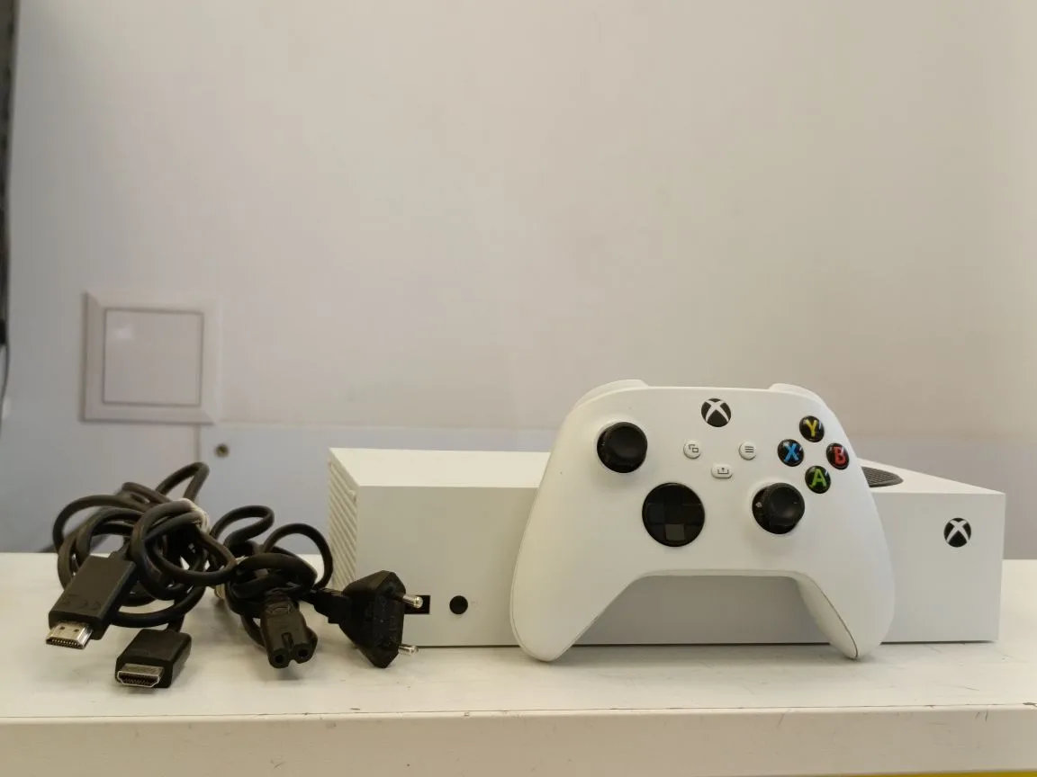 Microsoft Xbox Series S — фото 1