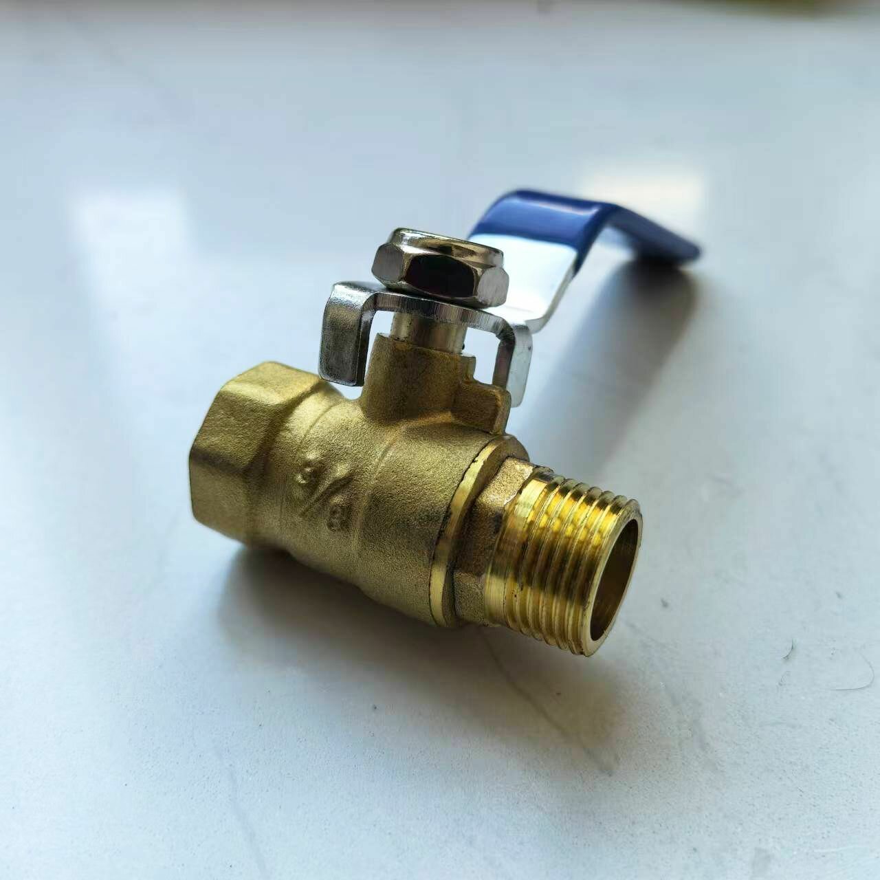 Латунный утолщенный длинный ручной медный шаровой клапан 1/4" 3/4" 1" для бытовой воды, пневматический, с внутренней и внешней резьбой