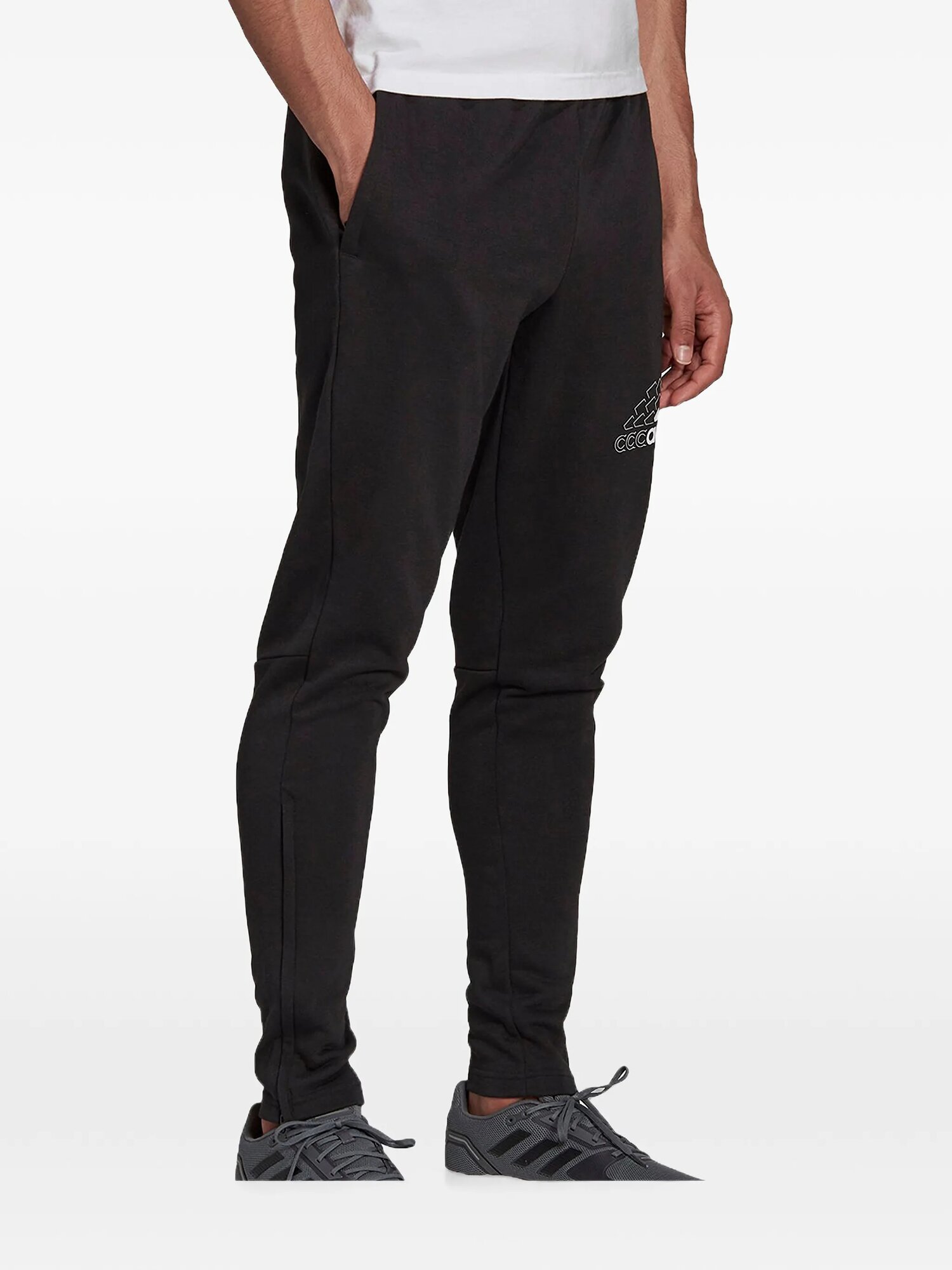Брюки adidas Logo-print track pants, размер 44 UK — фото 1
