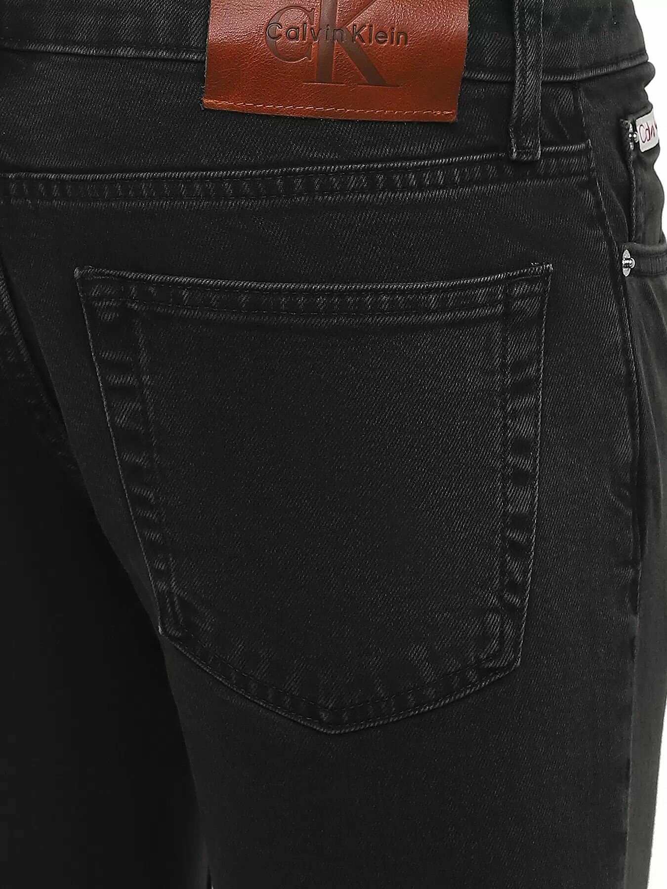 Джинсы зауженные Calvin Klein Jeans, размер 36/32, черный — фото 1