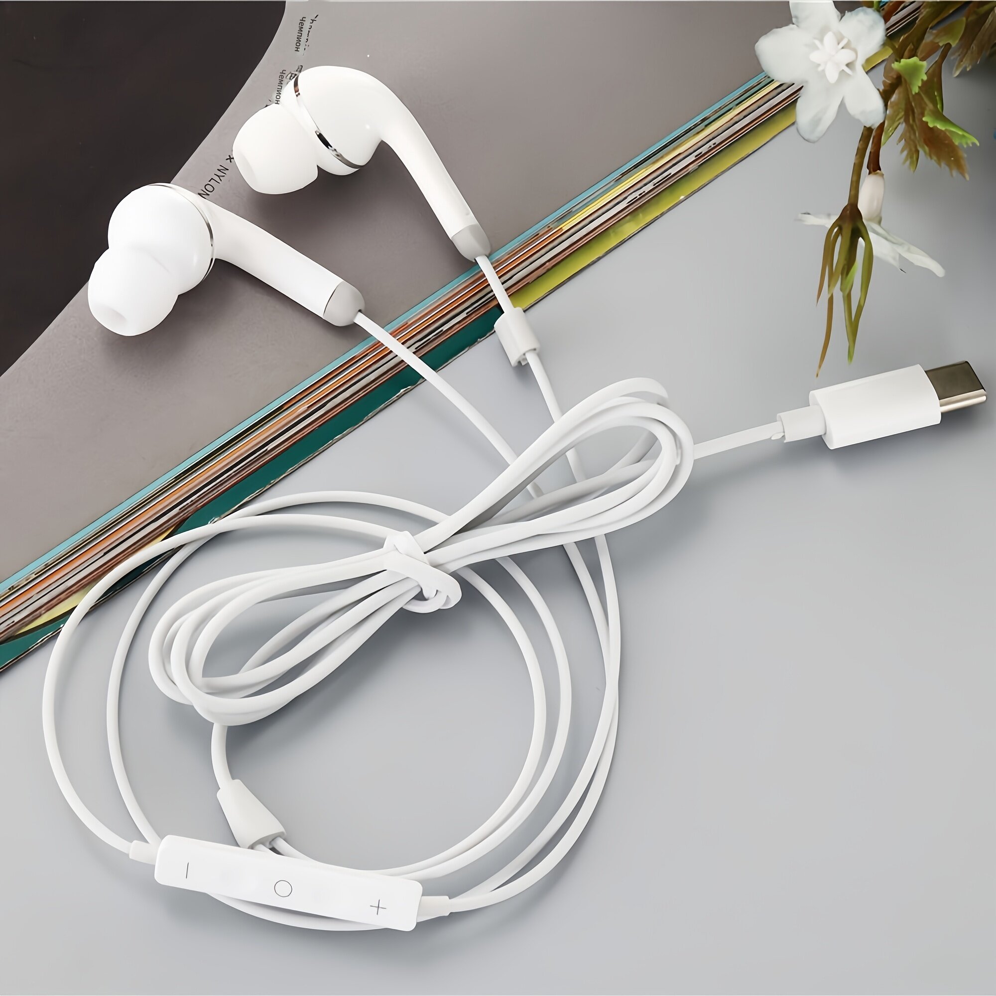 Проводные наушники-вкладыши с микрофоном USB Type-C, белые, регулировка громкости для звонков и музыки