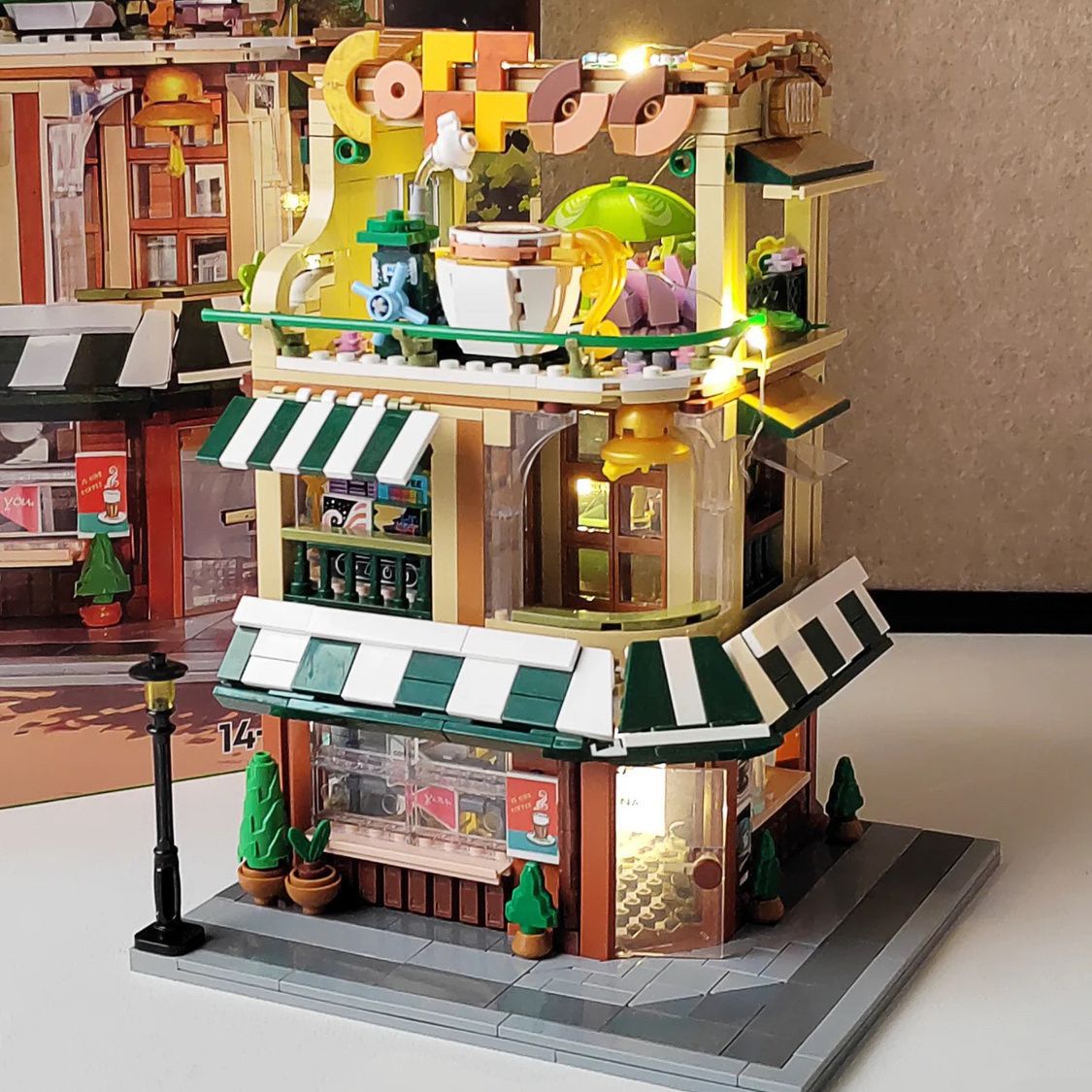 2025 Совместимость с LEGO Particle Building Street View Garden Hotel Flower Language Villa Girl Подарочная сборка