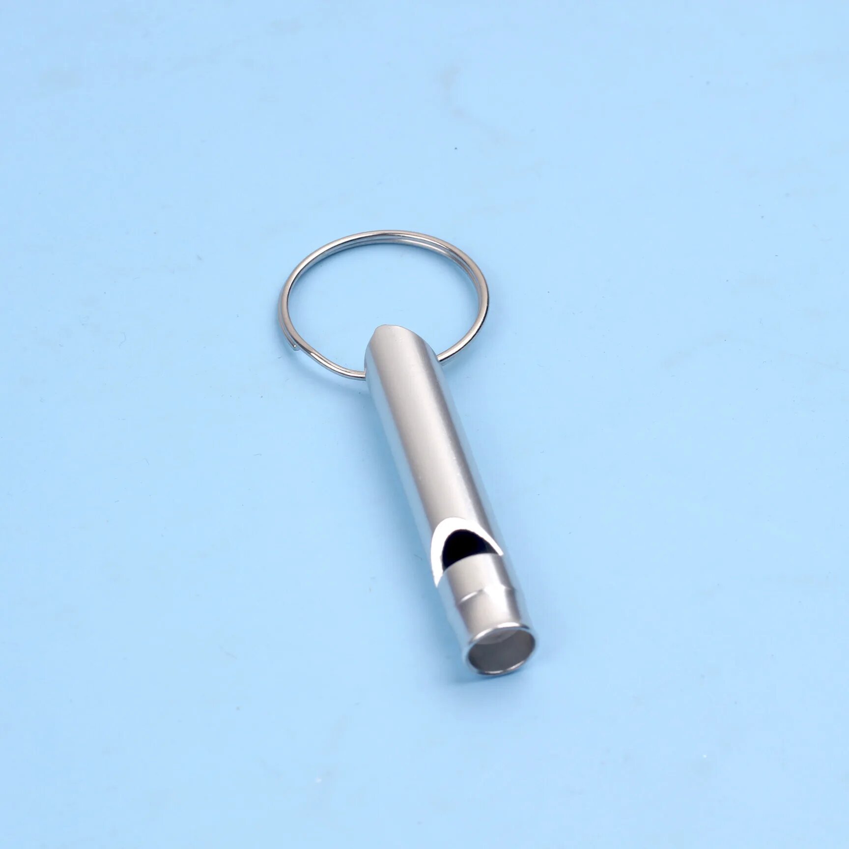 Металлический аварийный свисток серебристый