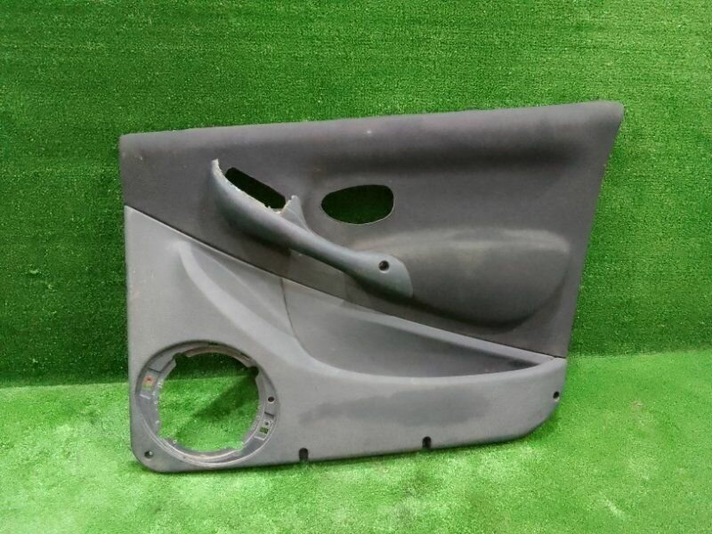 Обшивка двери Fiat Albea перед. прав. (б/у) Б/У с пробегом