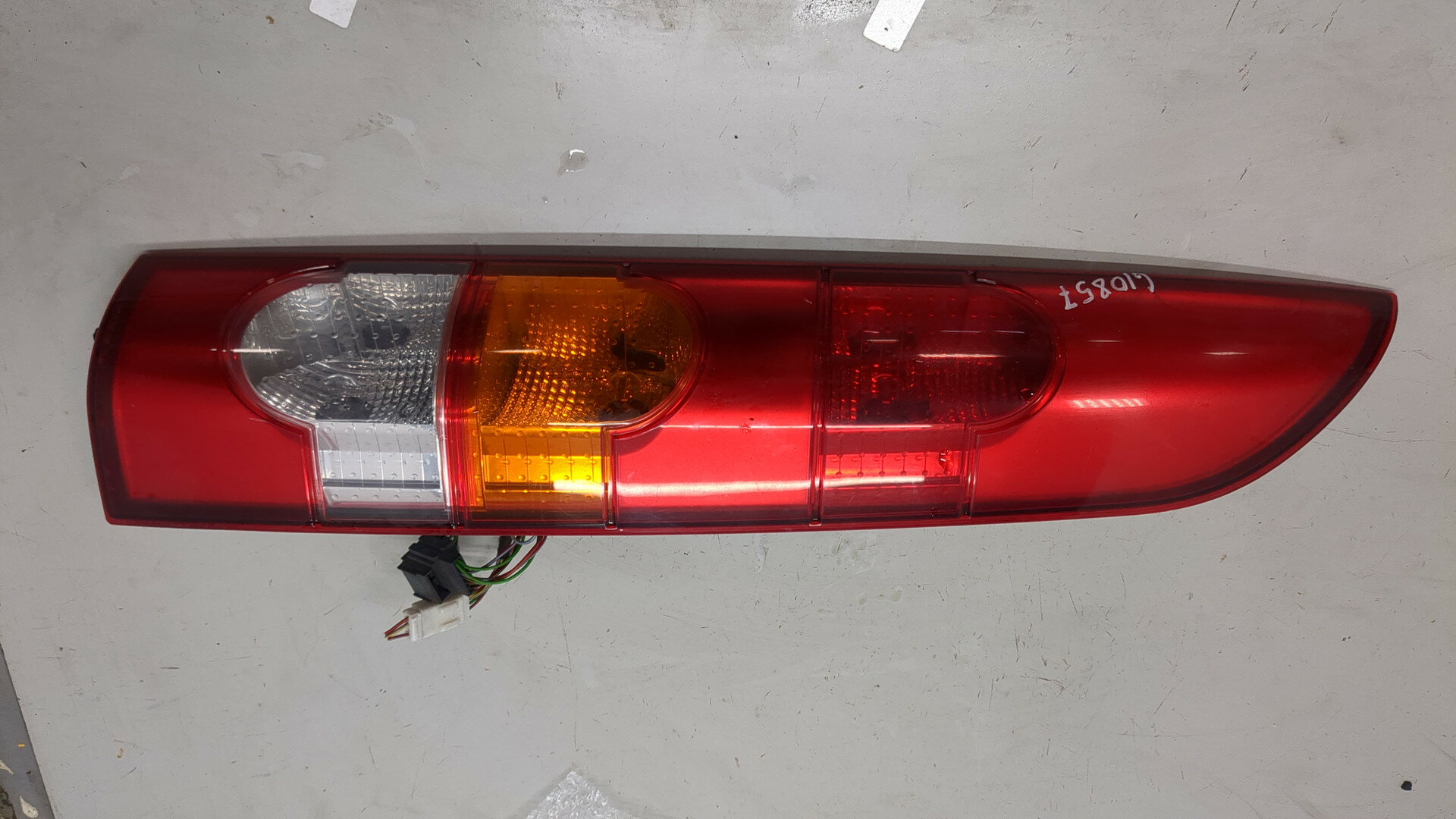 Фонарь (задний) правый Renault Kangoo Б/У