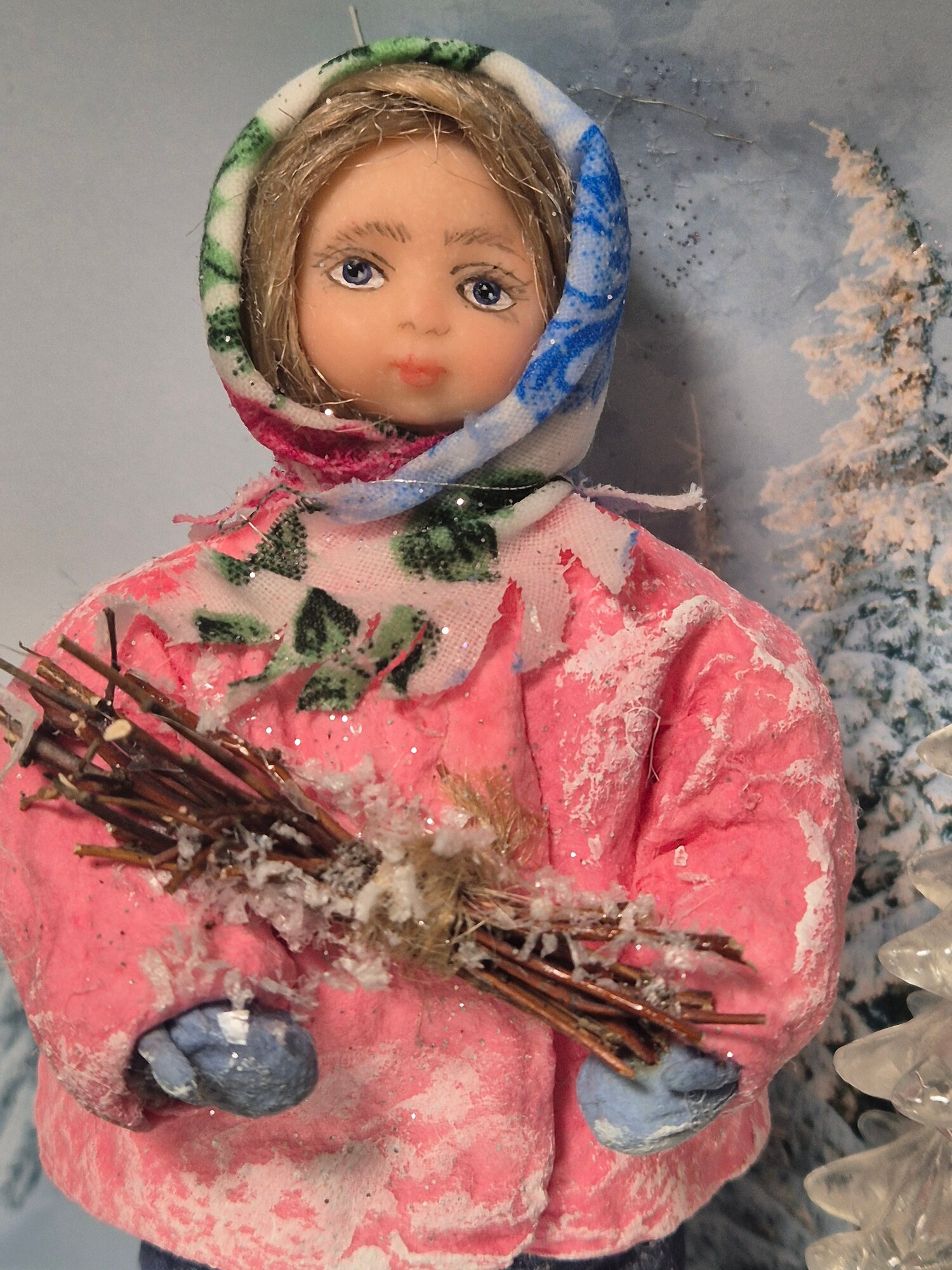 Ёлочная игрушка Affavatta, "Девочка с хворостом", 12см, ручная роспись