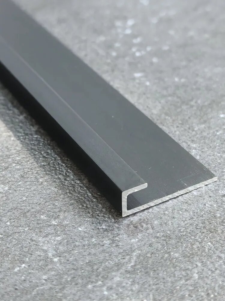 Профиль L-образный для стекла из анодированного алюминия 3,6мм 2,7м Черный матовый