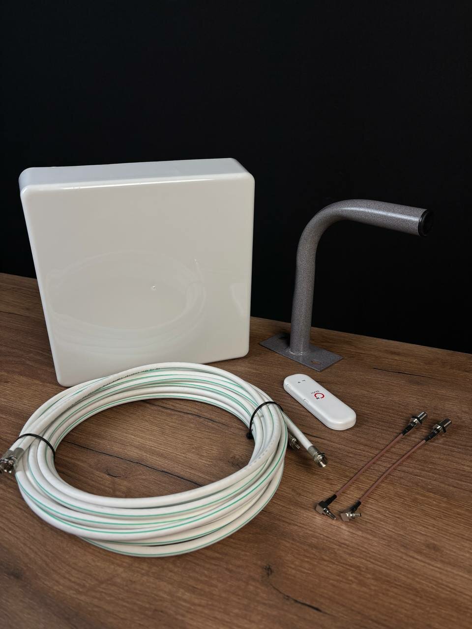 Универсальный Комплект Интернета 4G Модем - WiFi Роутер F90 + Антенна MiMO под Безлимитный Интернет