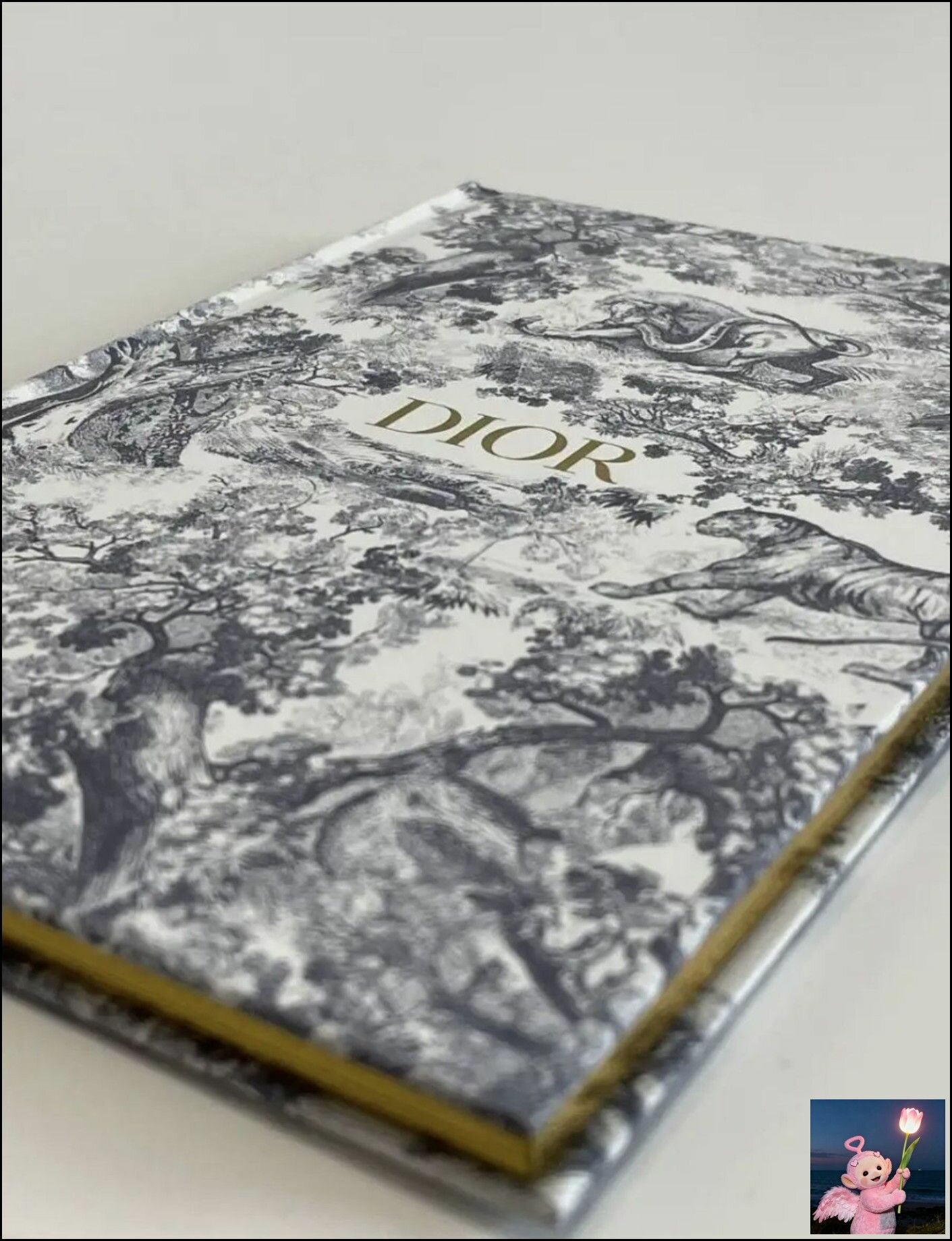 Блокнот в стиле DIOR