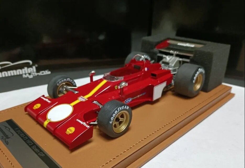 Масштабная модель Ferrari F312 F1 тестовый болид 1973, 1:18, коллекционная