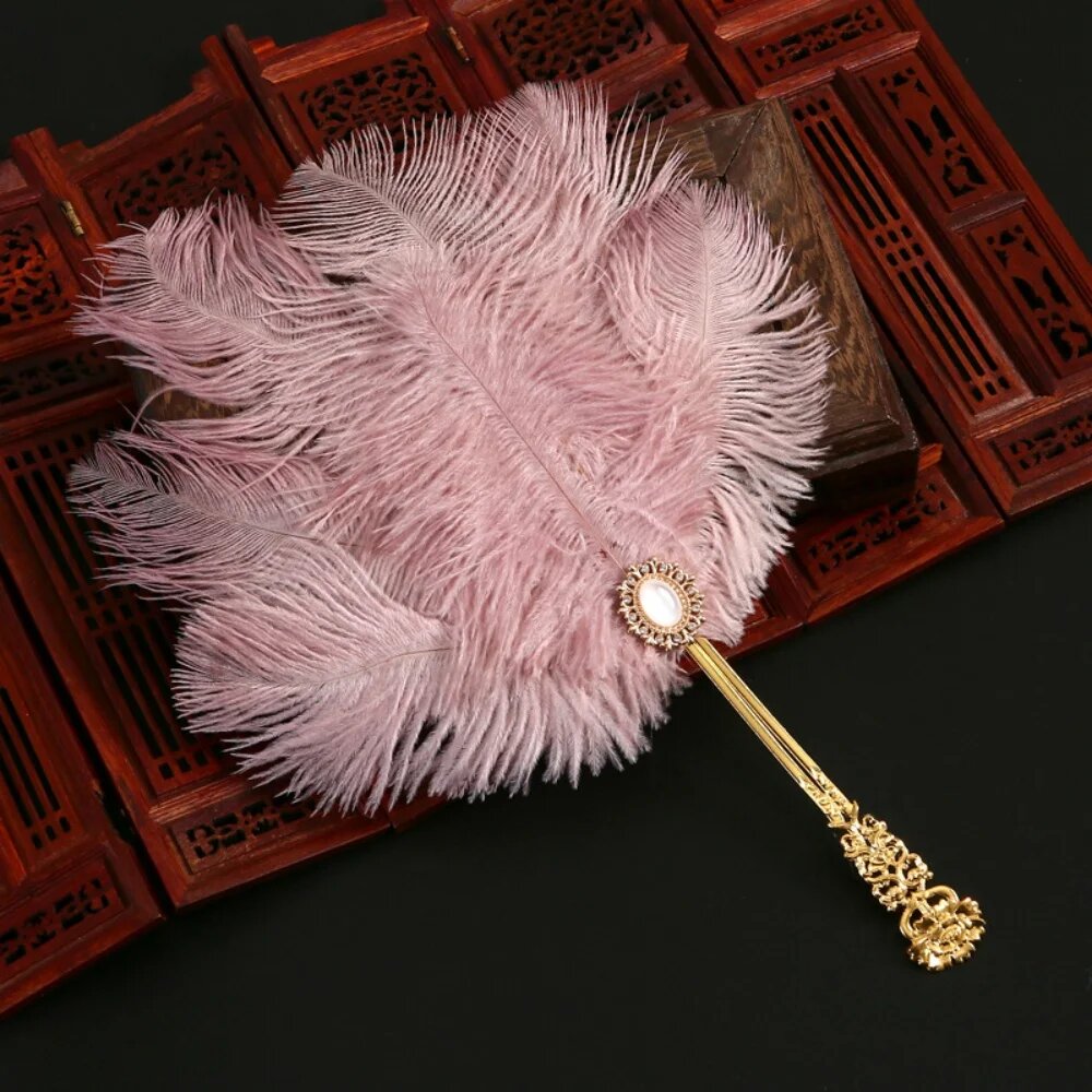 Готический веер из страусиных перьев с золотой ручкой Розовый, Pink 2