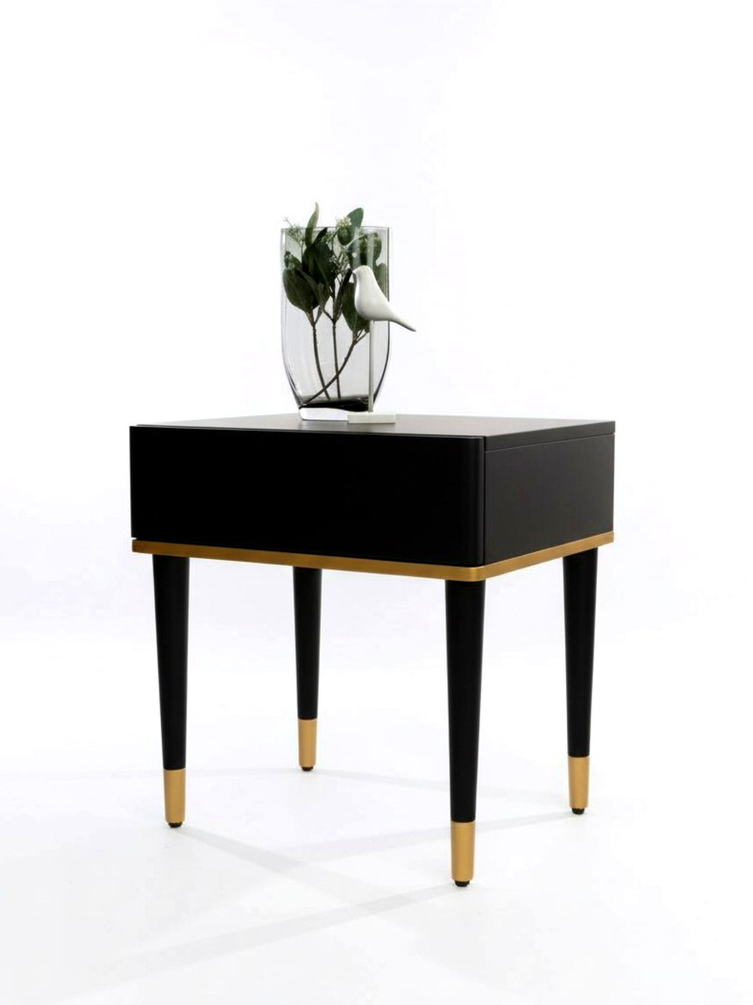 Тумба прикроватная напольная черная, эмаль мдф 50х40х53 см на ножках из бука, Бьянко