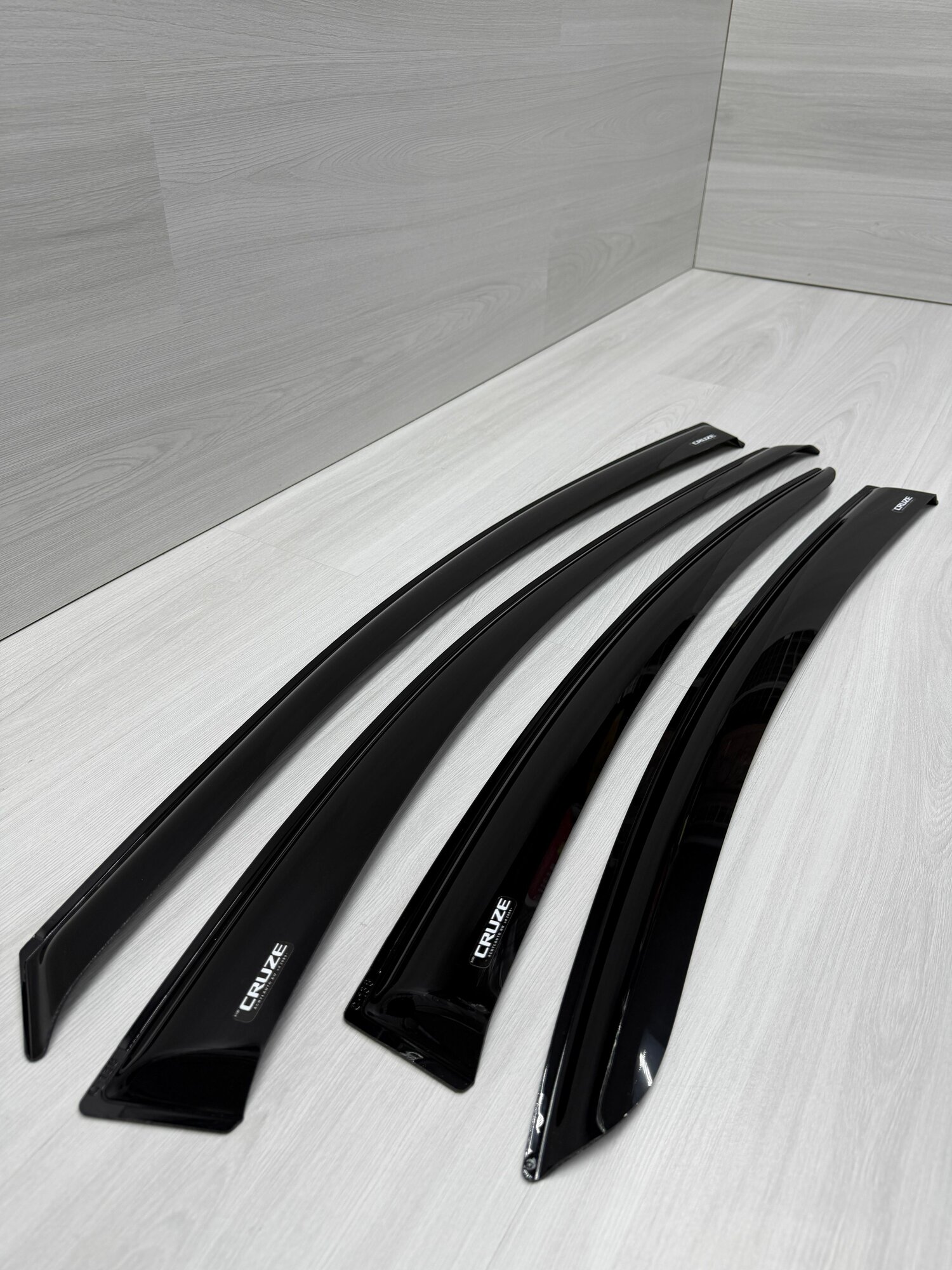 Дефлекторы (ветровики) окон для Chevrolet Cruze 2009-2016 седан (Шевроле Круз)