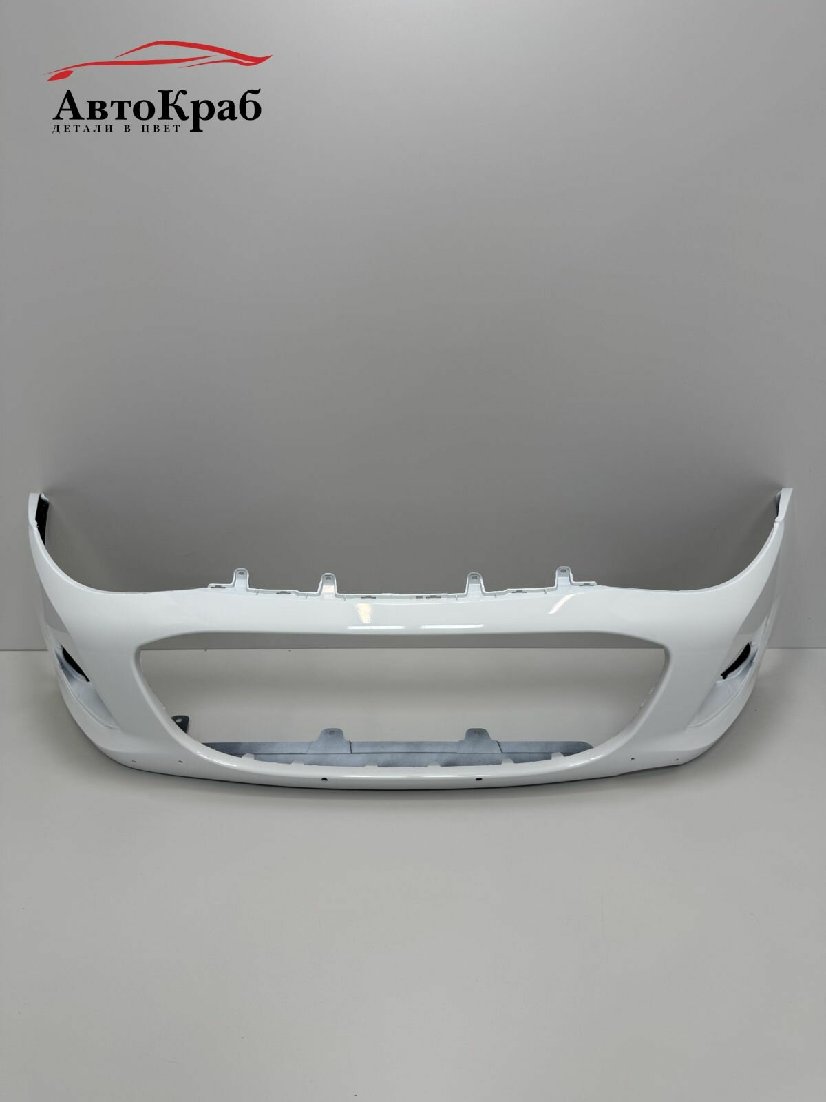Бампер передний в цвет для Лада Калина 2 кросс 2014 - 2018 г. 240 - белое облако