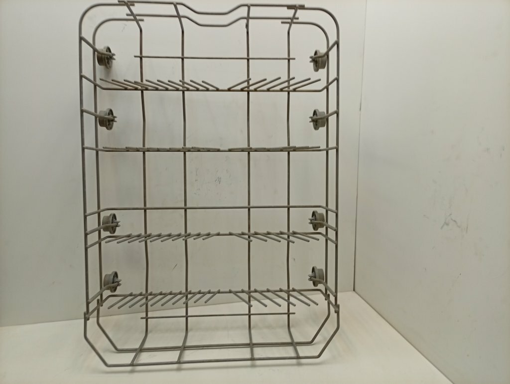 DIS5831 ктп4 Нижняя корзина для посудомоечных машин Beko б/у