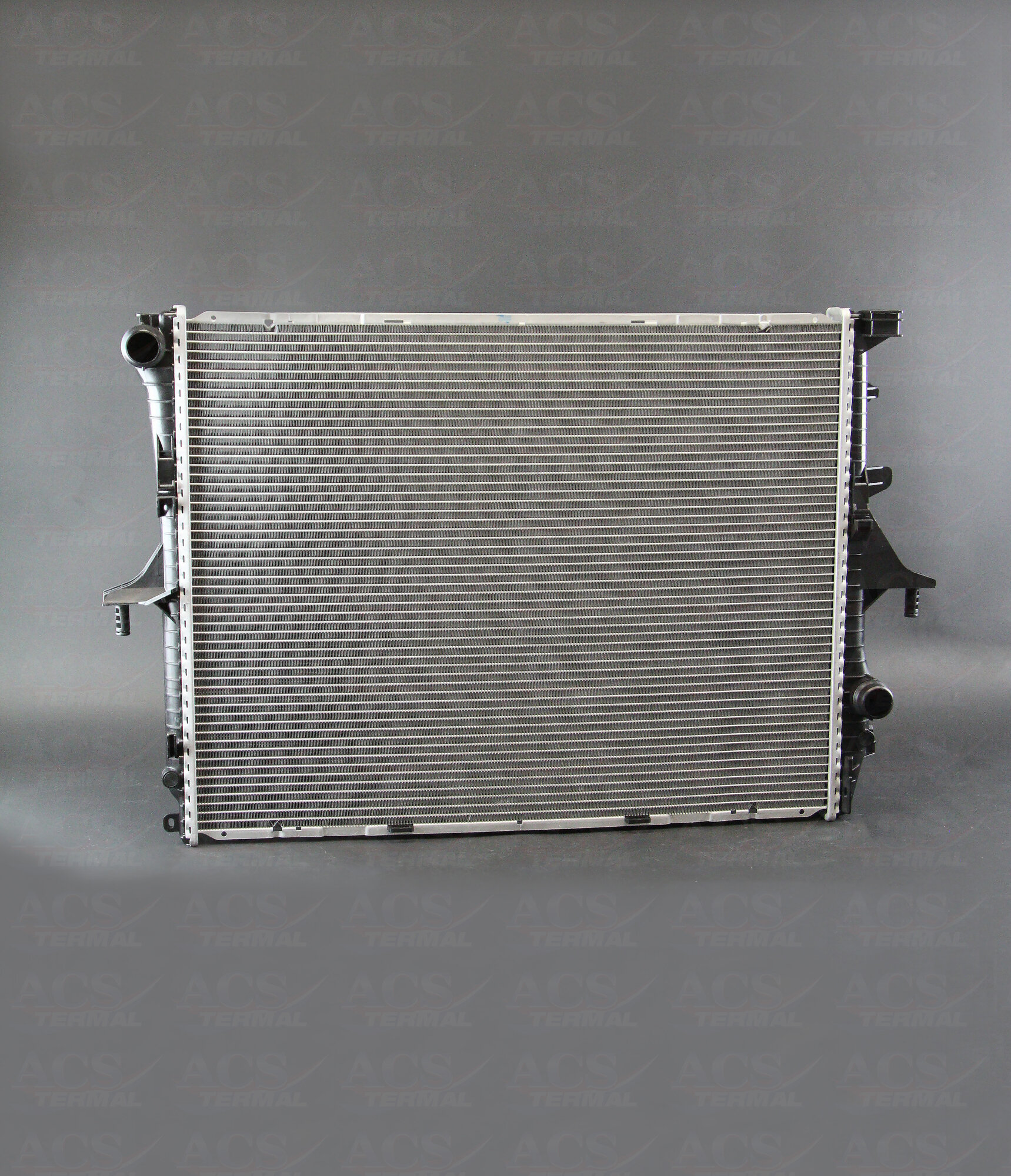 545276 Радиатор охлаждения для Volkswagen Touareg GP 2,5-5,0 (03-10)