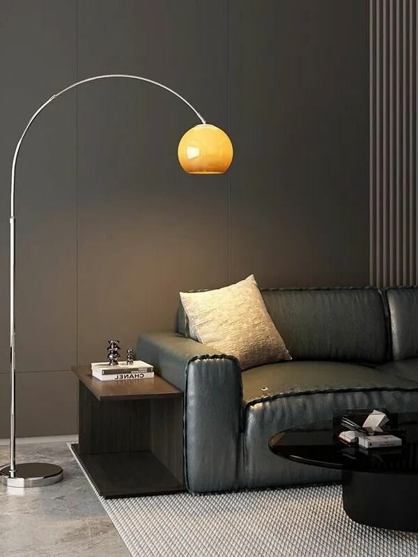 Напольный светильник