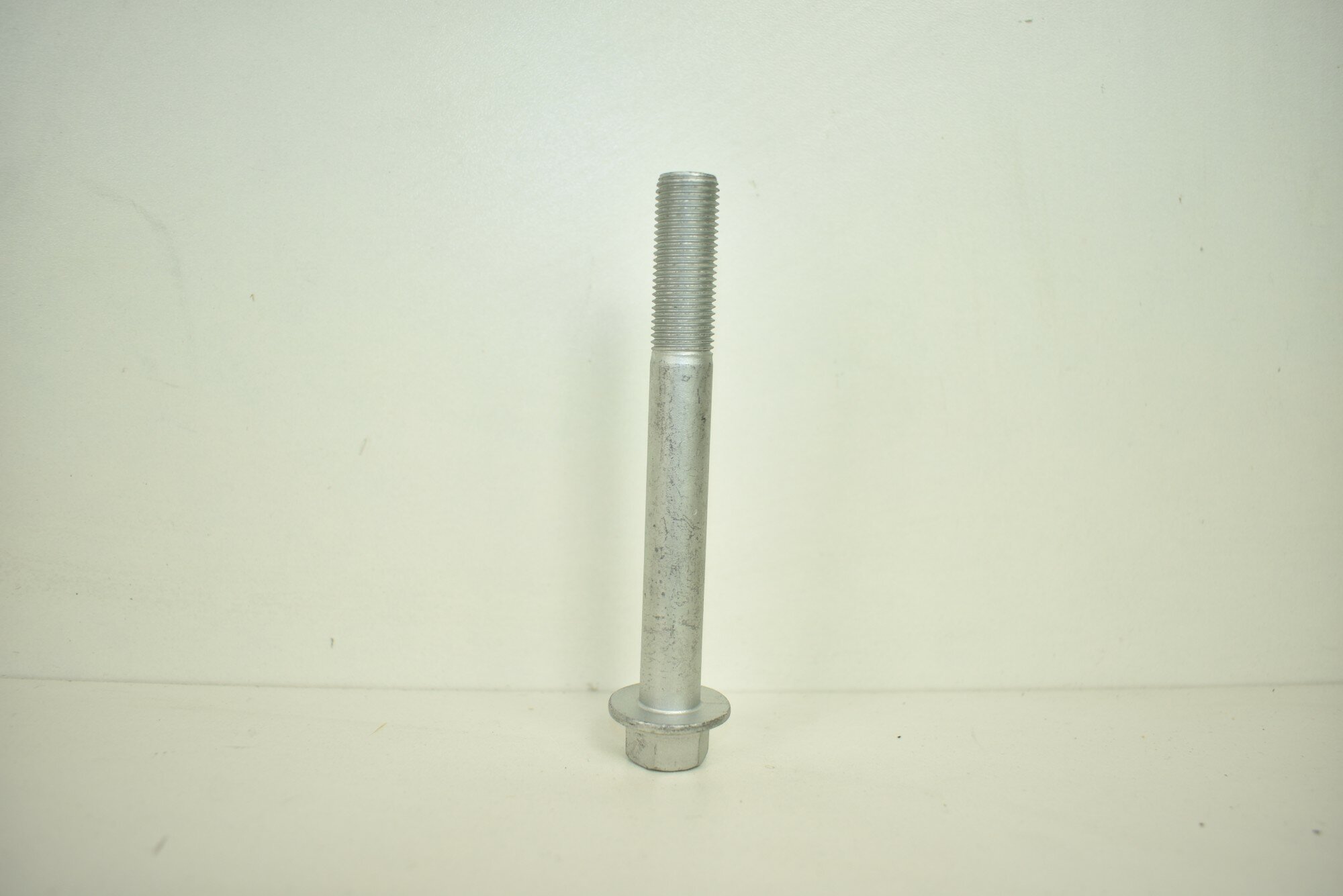 Болт развальный Lifan Solano, X60, Smily