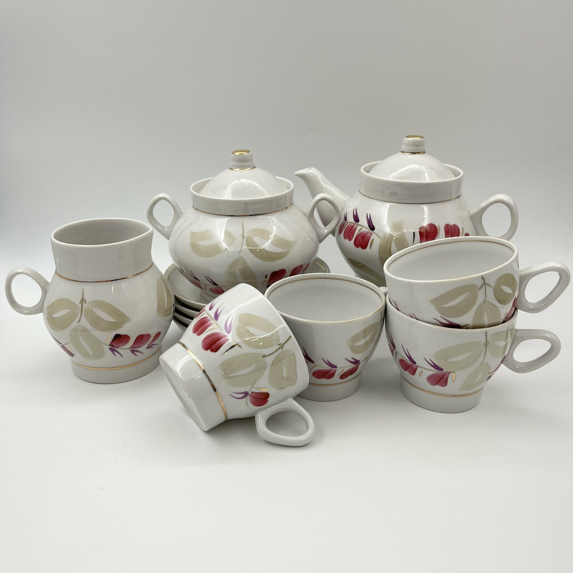 Сервиз чайный с цветочно-растительным декором на 4 персоны (11 предметов), фарфор