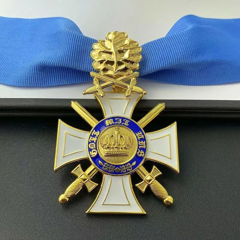 Орден Прусской королевской семьи второго класса с мечами
