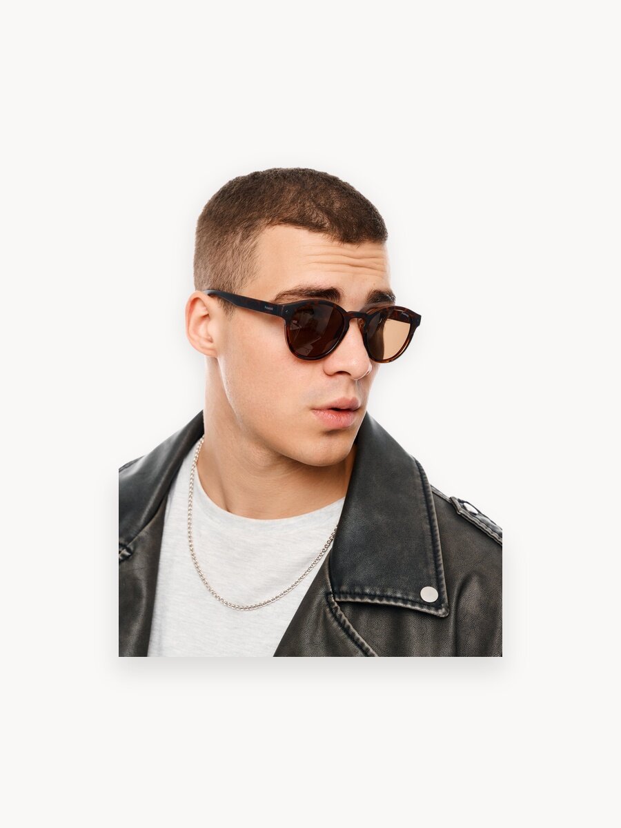 Солнцезащитные очки Polaroid