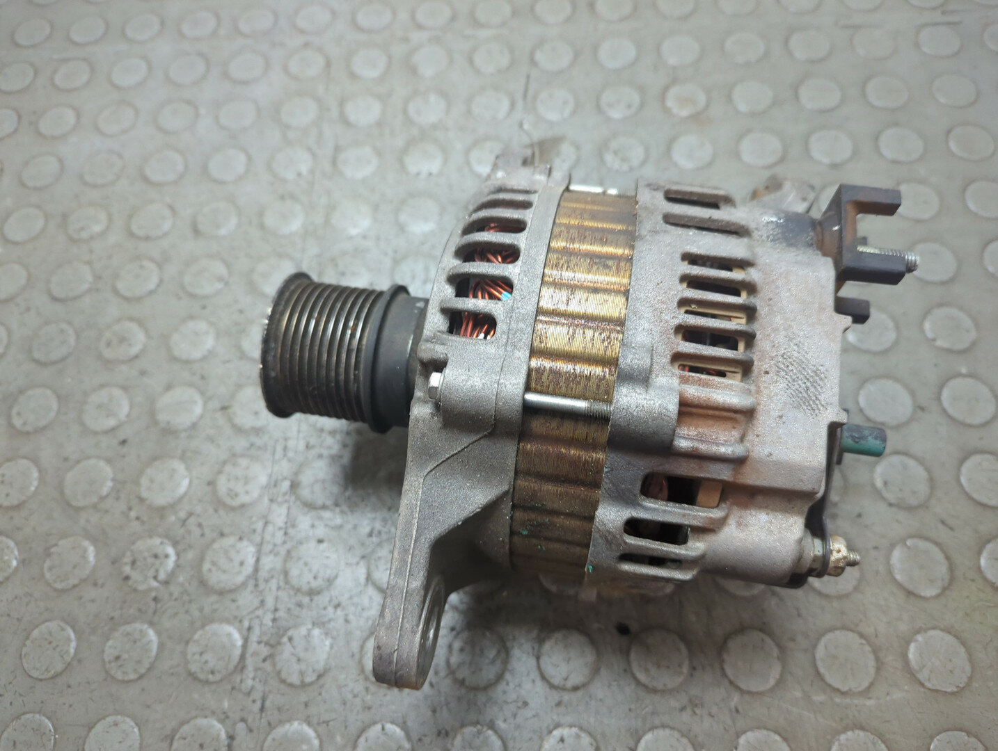 Генератор Volvo FE Б/У