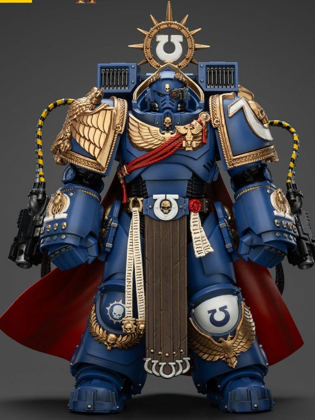 JOYTOY Подвижная фигурка Warhammer 40,000 1/18 Action Figure Ultramarines Marneus Calgar, Chapter Master with MKX Gravis Armour and Gauntlets of Ultramar