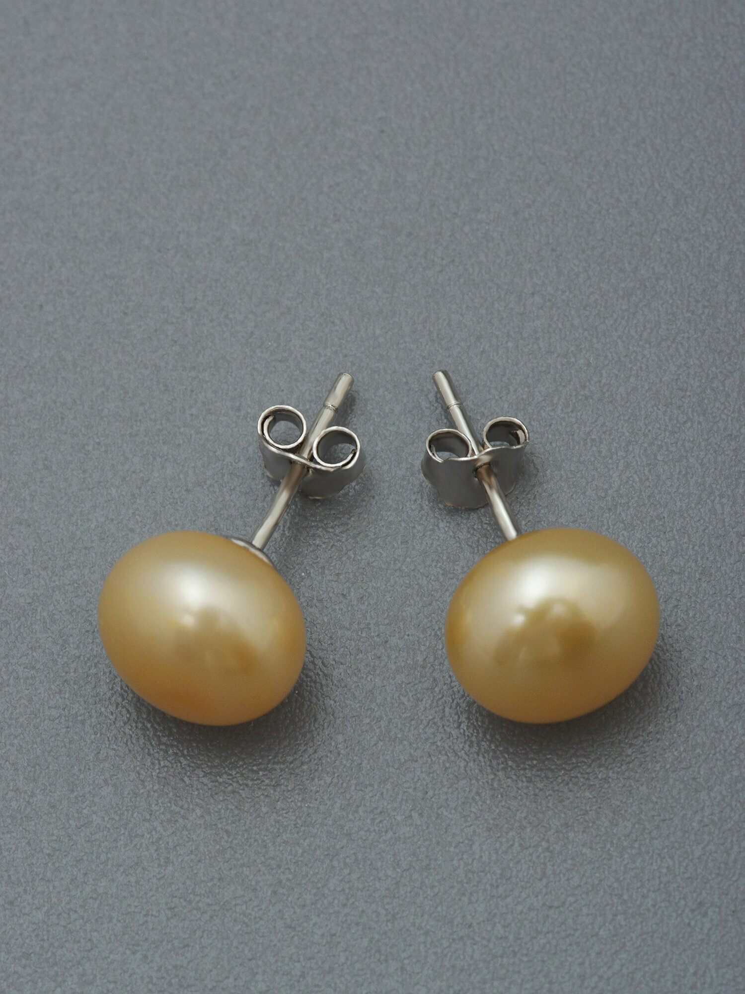 Серьги пусеты, жемчуг пресноводный культивированный