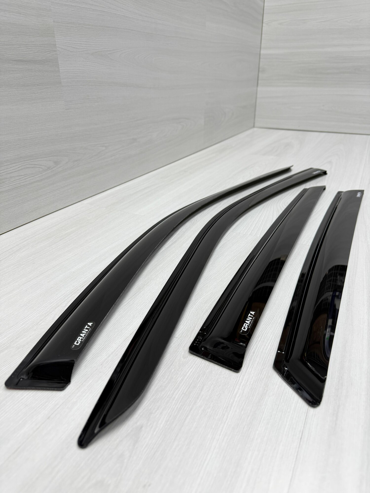 Дефлекторы окон на Lada Granta седан (Лада Гранта)