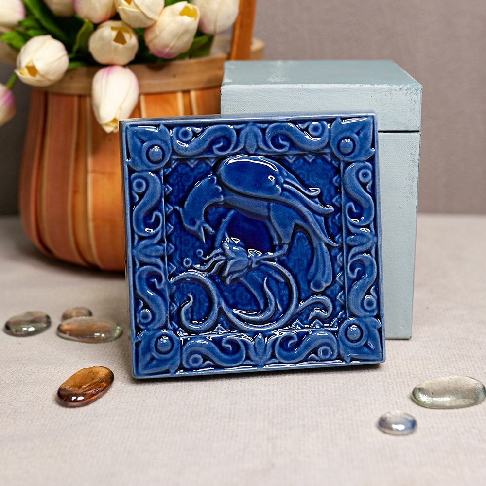 Изразец "Птица пьет" одноцветный синий