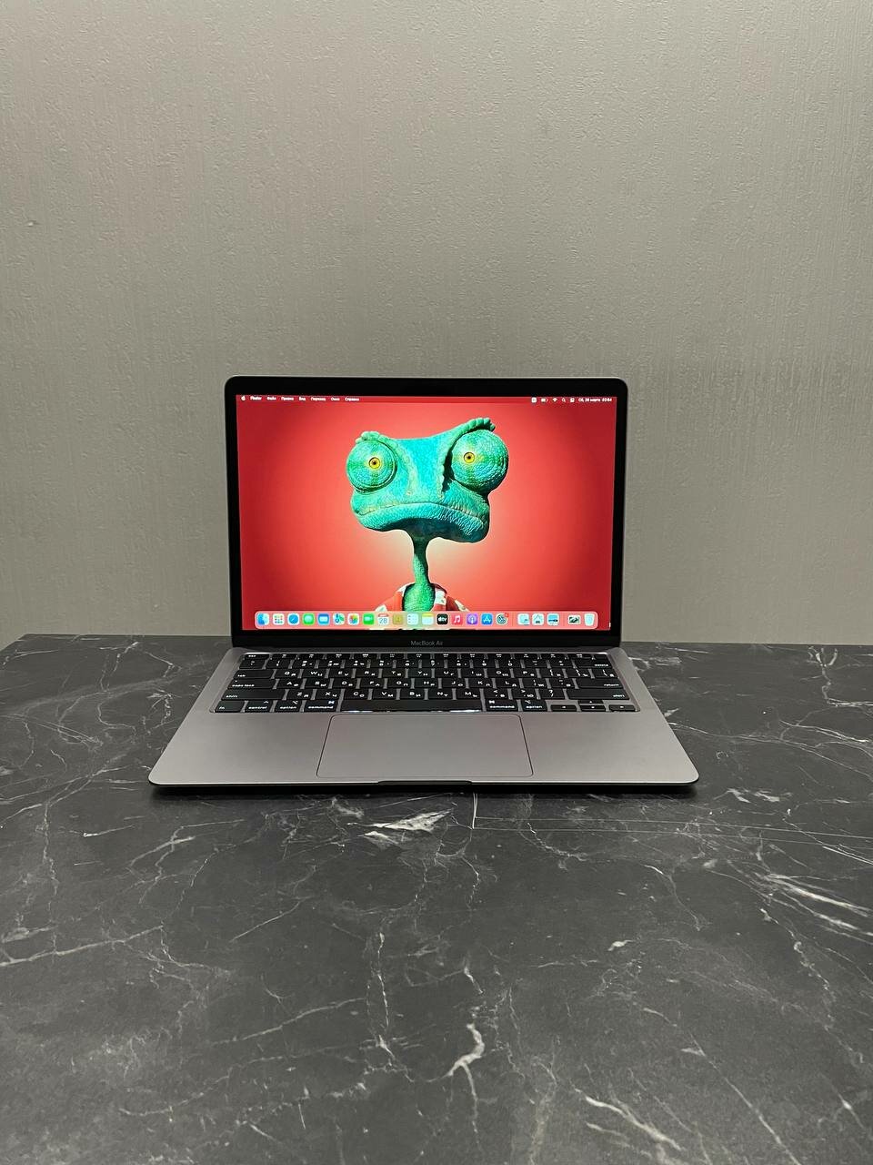 13.3" Ноутбук Apple MacBook Air 13 2020 2560x1600, Intel Core i3 1.1 ГГц, 8/256 ГБ, LPDDR4X, Intel Iris Plus Graphics